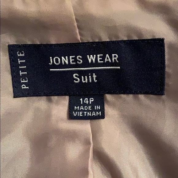 Jones Wear | Jackets & Coats | Jones Wear Blazer | Poshmark